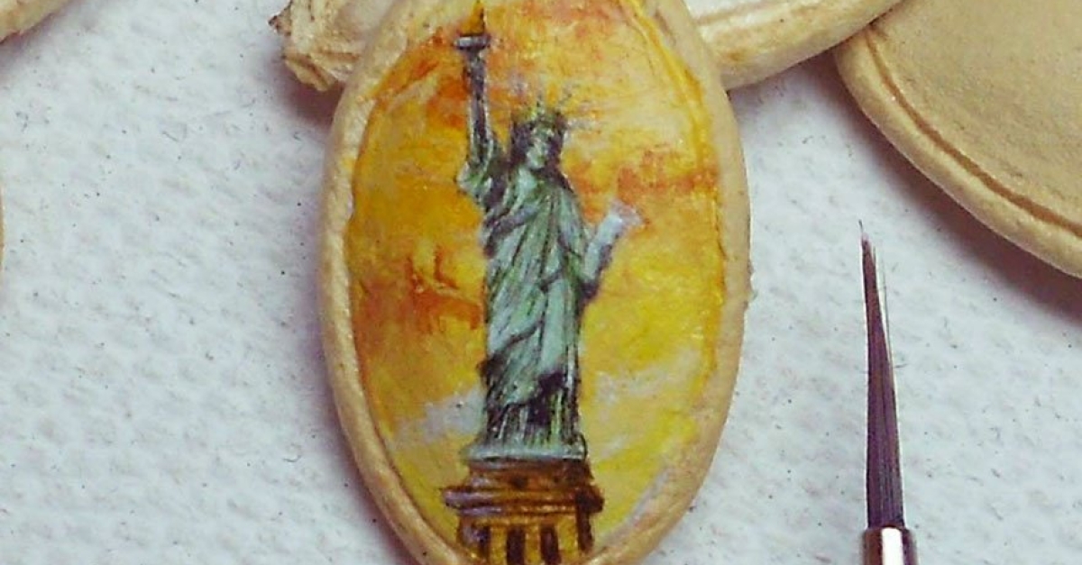 10 œuvres de micro-art par Hasan Kale